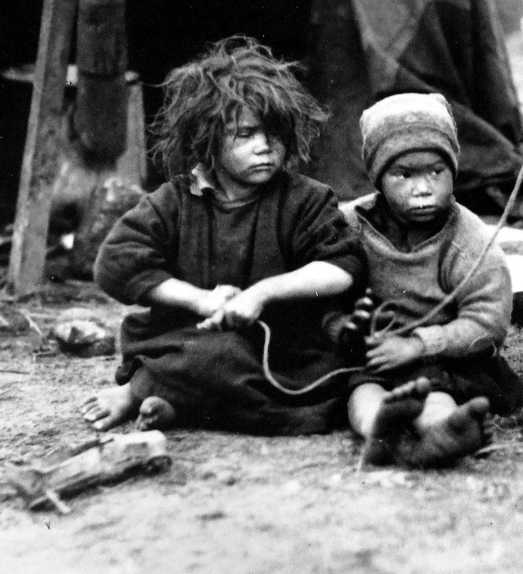Tour Scotland: Old Photograph Gypsy Children Camp Near Pitlochry ...