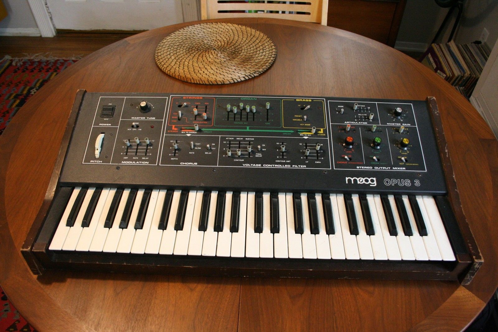 MATRIXSYNTH: Moog Opus 3 Strings Organ Brass Synthesizer