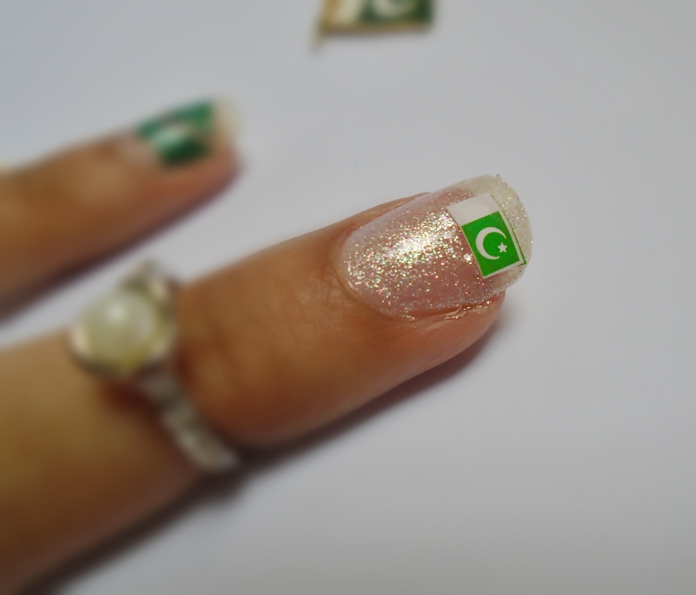 Pakistan Independence day DIY-Nailart