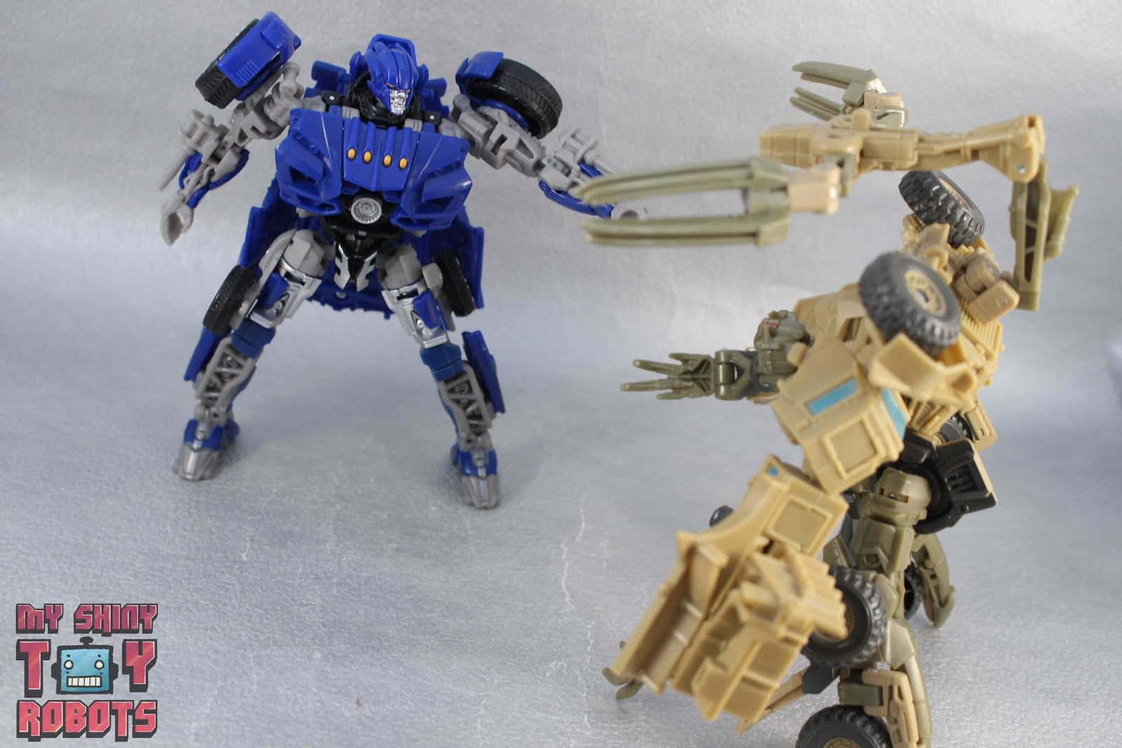 My Shiny Toy Robots: Toybox REVIEW: Transformers: The Ride 3D Deluxe ...