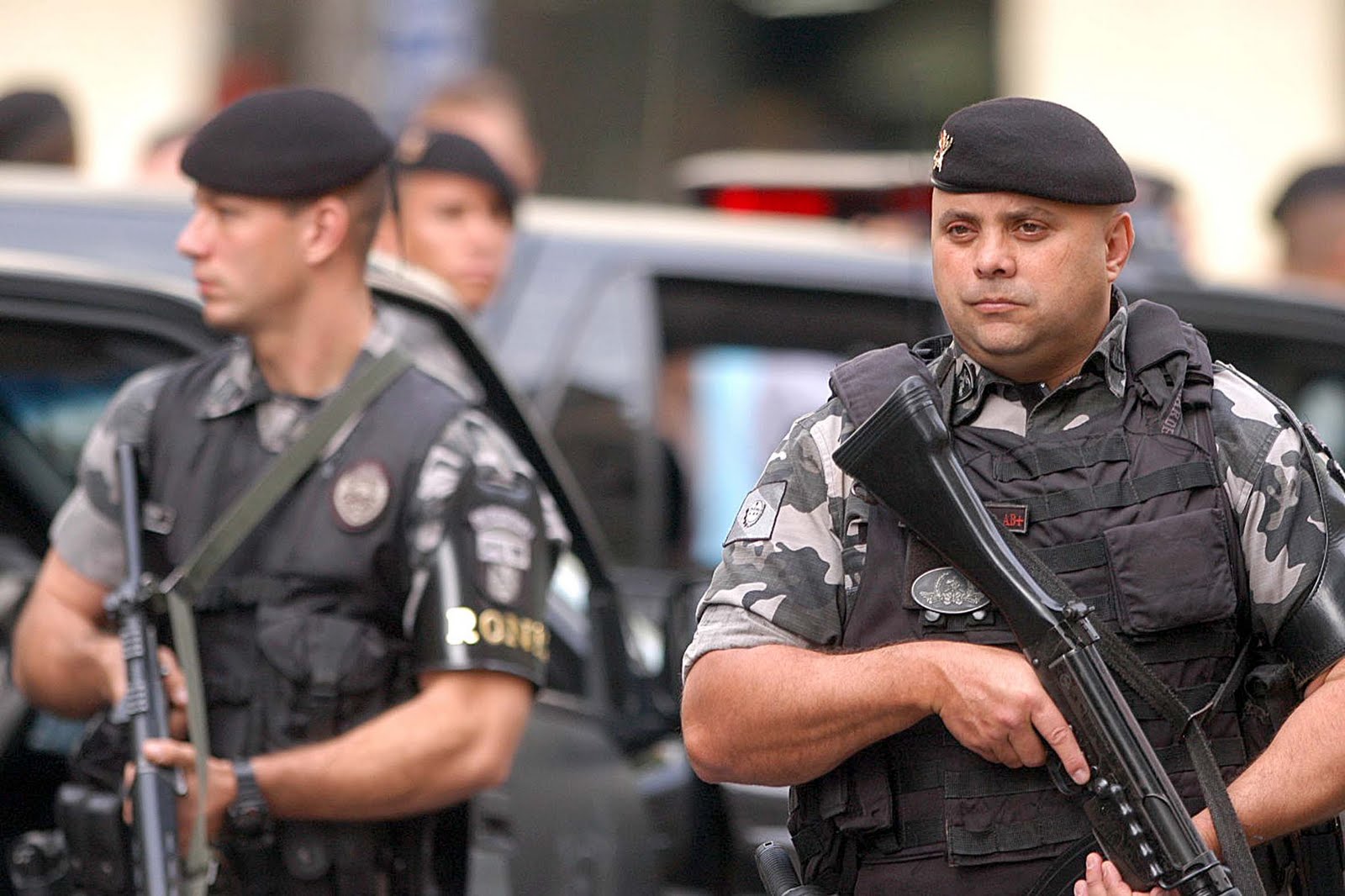 Paula Borges: Polícia de Choque Realiza Operações Especiais em Curitiba