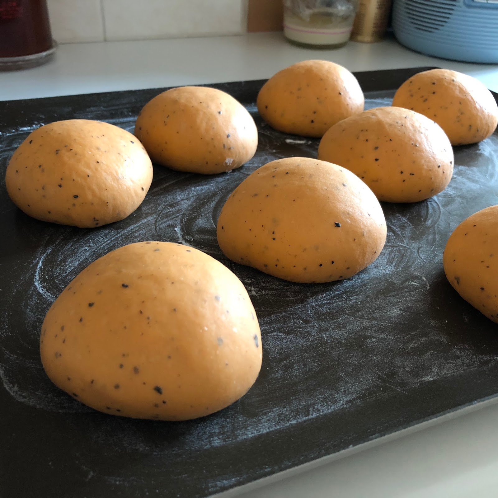 My Mind Patch: Thai Milk Tea Bun with Ermine Cream