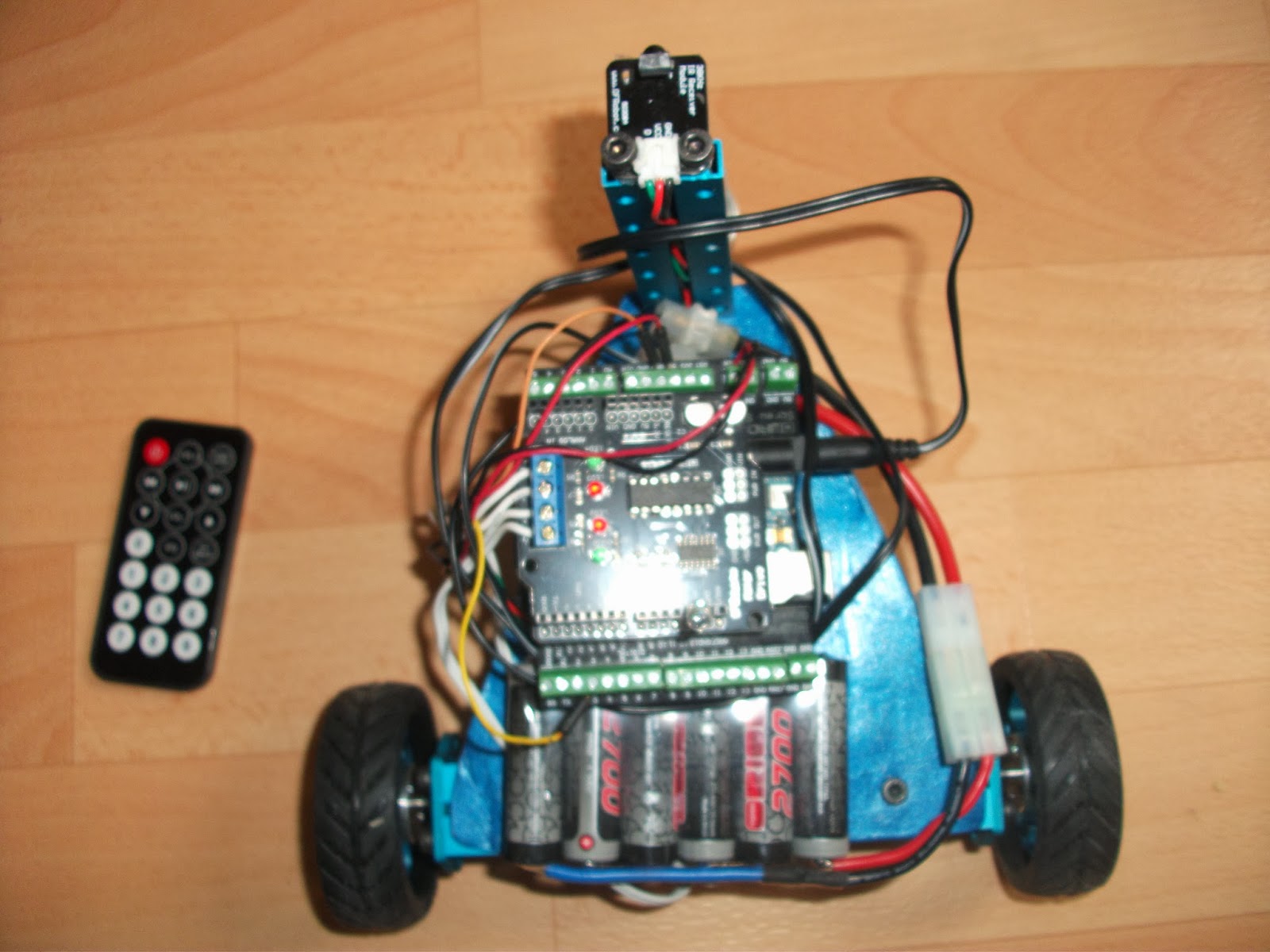 Tout_Sur_Mes_Robots: Robot 3 roues