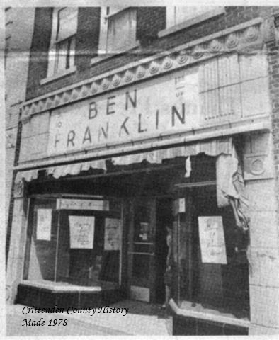 Forgotten Passages: Ben Franklin Store Going 'Self-Service' 1956