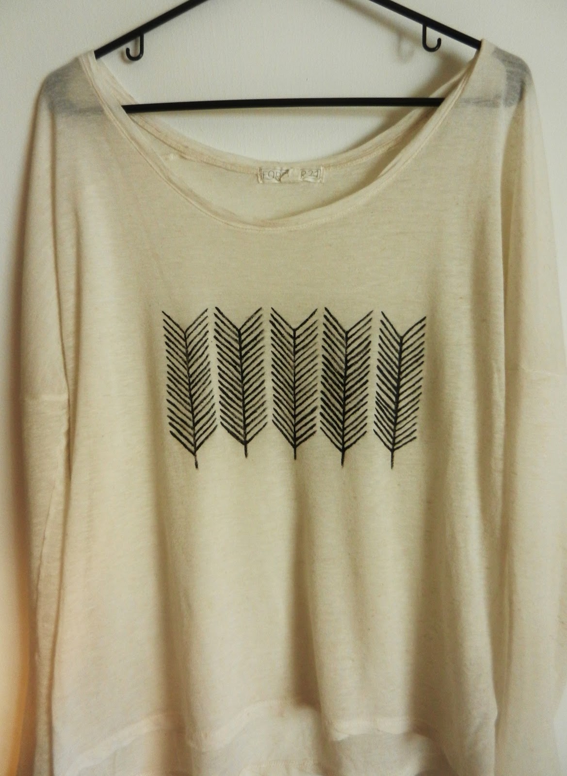 Rifles and Ruffles: Arrows Graphic Tee Tutorial