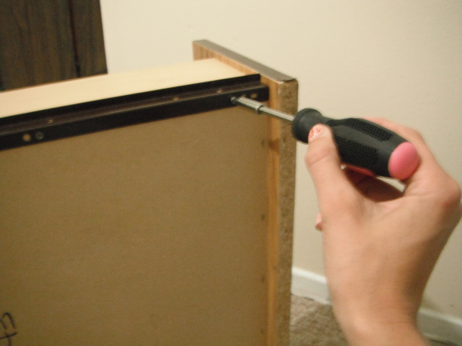 Designs & Decor on a Dime: Turning Drawers in to Shelves!