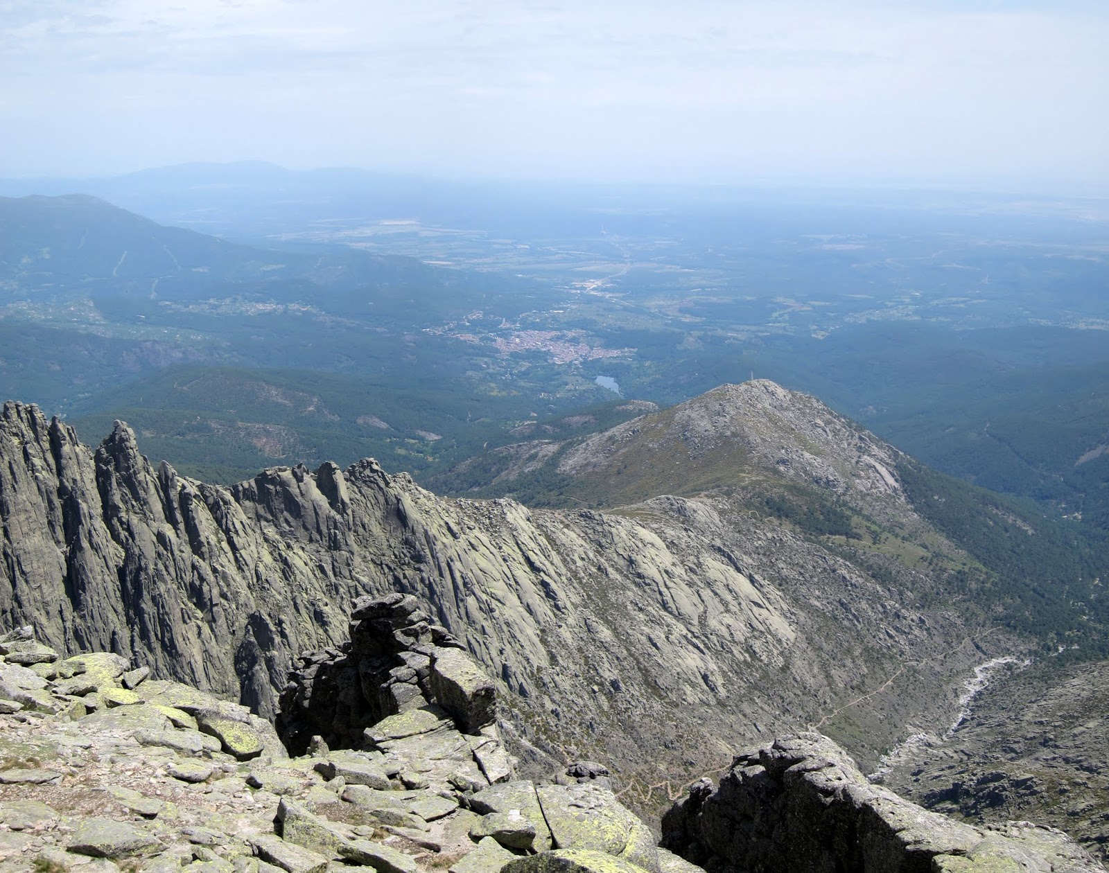 Grupo de montaña Los de las claras: LA MIRA Y REFUGIO VICTORY (GREDOS)