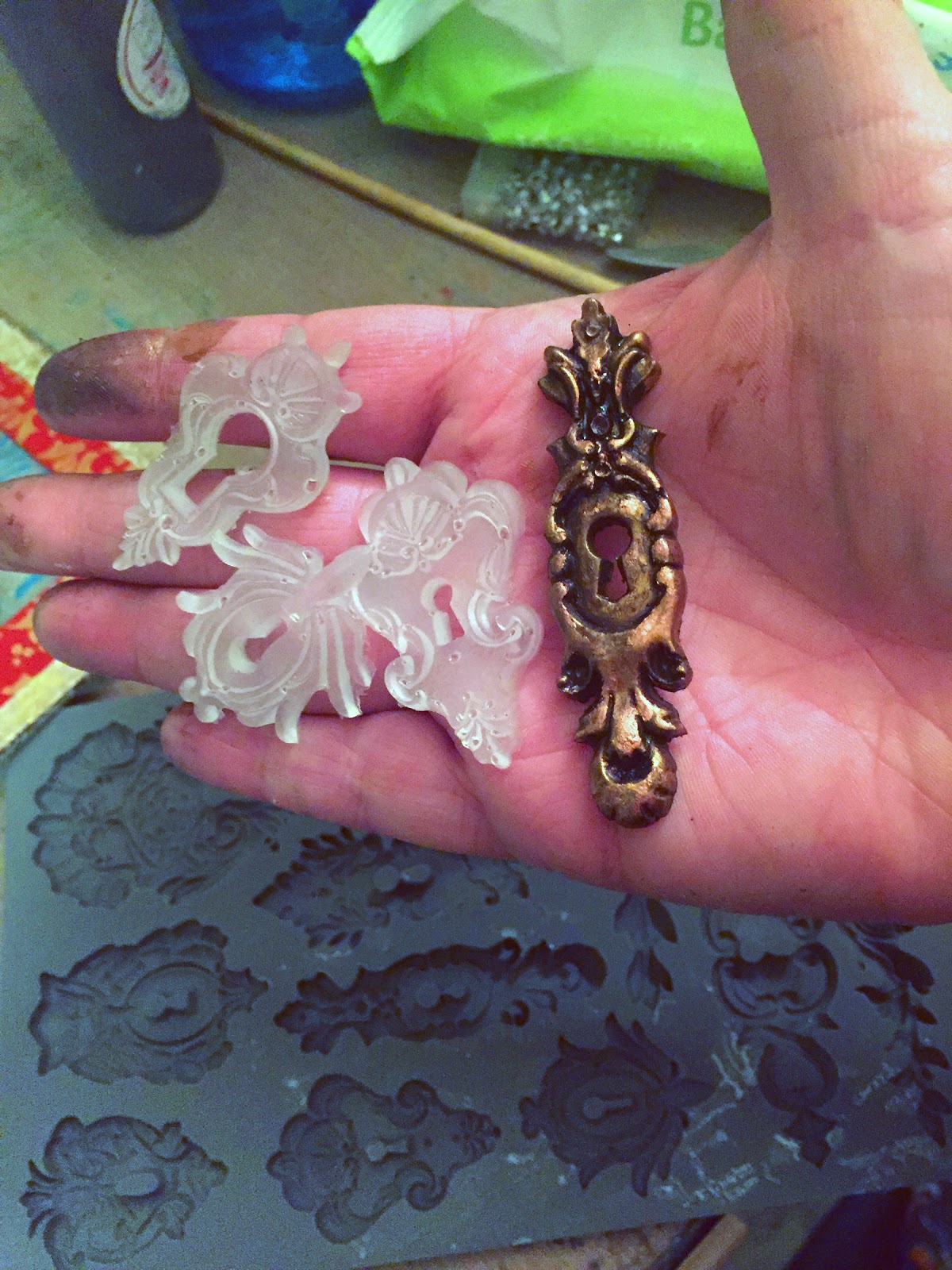 StencilGirl Talk: Gwen's Gems: Stenciled ICE Resin Paper Art Journal