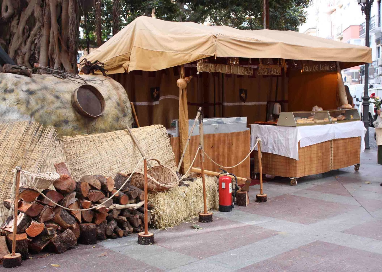This is Alicante Life: Christmas Nazareth-style market in Alicante