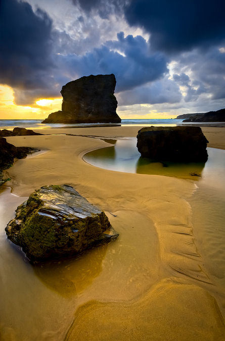 Rocas en la playa al amanecer - Sunset Rocks in the beach