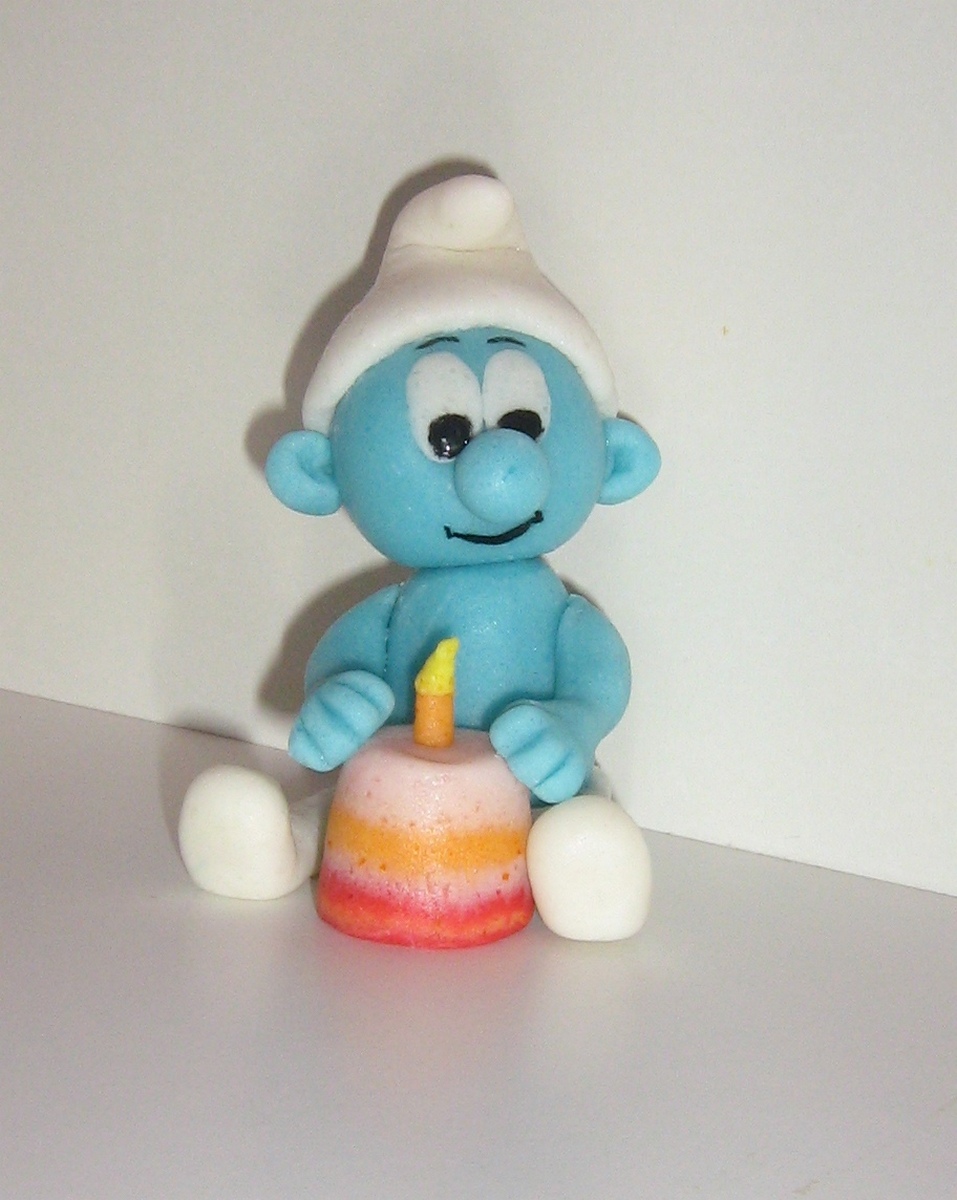 Torte i figurice za torte - Sneza: STRUMF SA TORTICOM (SMURF WITH ...