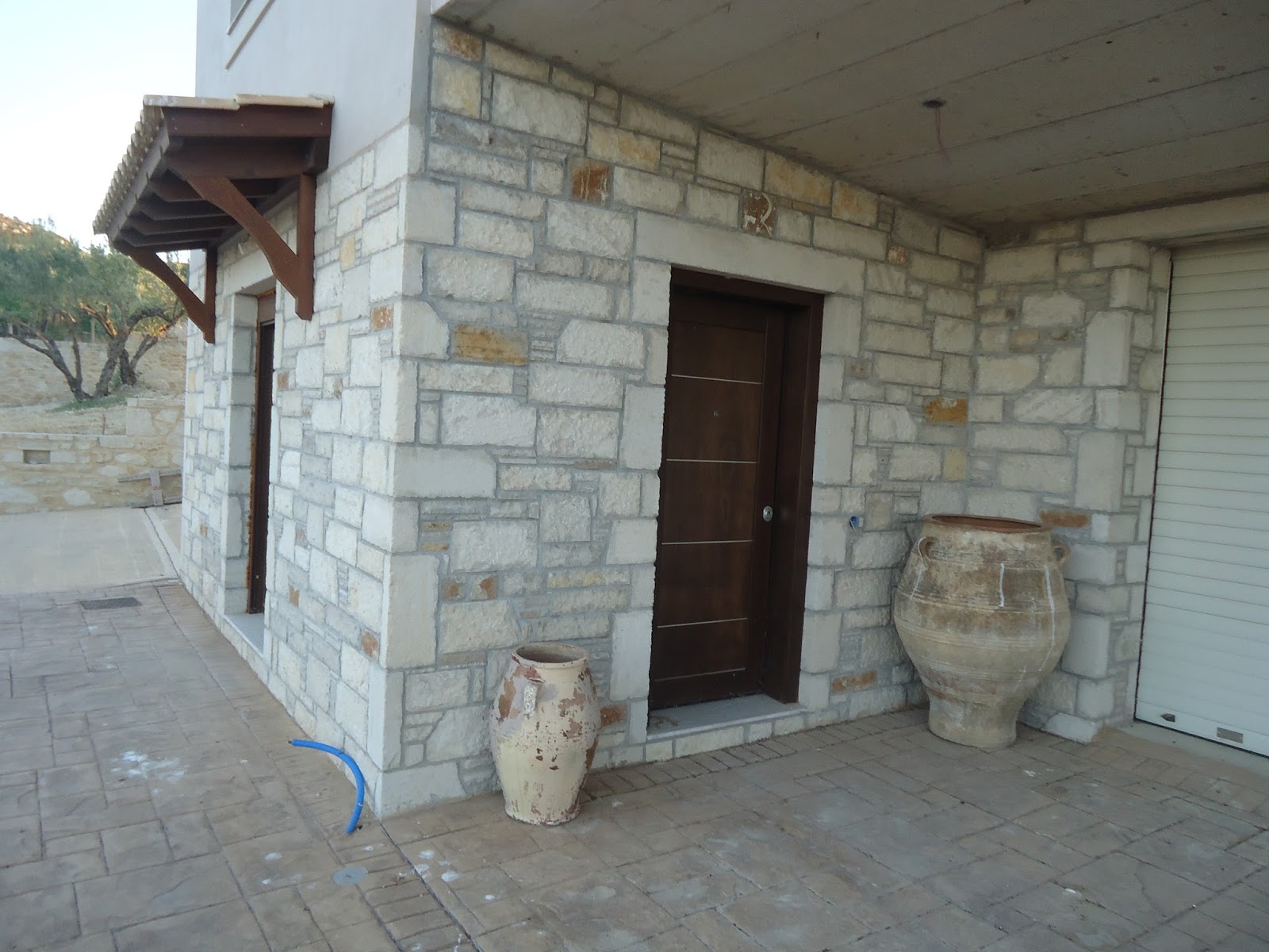 Πετρινες βιλες - Κατασκευη πετρινων σπιτιων : AKROGONOS INTERNATIONAL ...