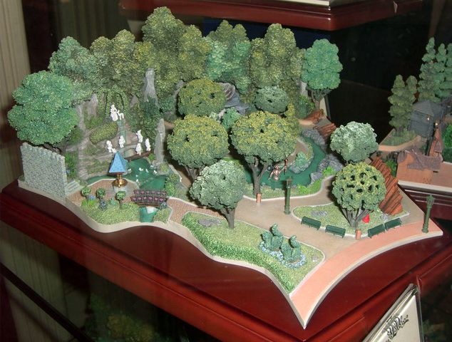 Filmic Light - Snow White Archive: Robert Olszewski & His Snow White ...