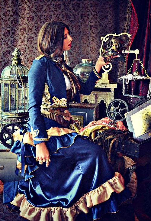 Steampunk Fashion Guide: Blue and Gold Steampunk Style