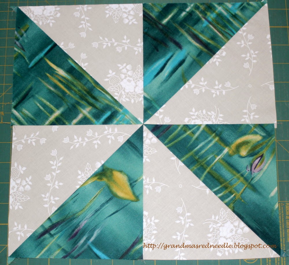 Red Needle Quilts: A scrappy Sunday - Disappearing pinwheel blocks