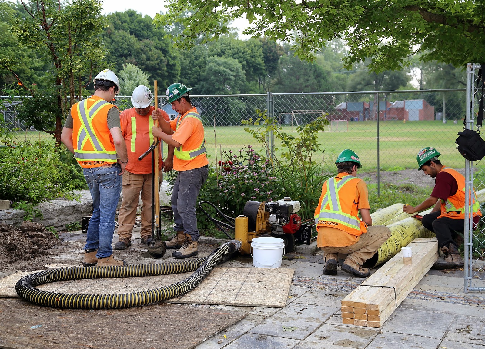 Ward's Island Community Pebble Mosaic Project