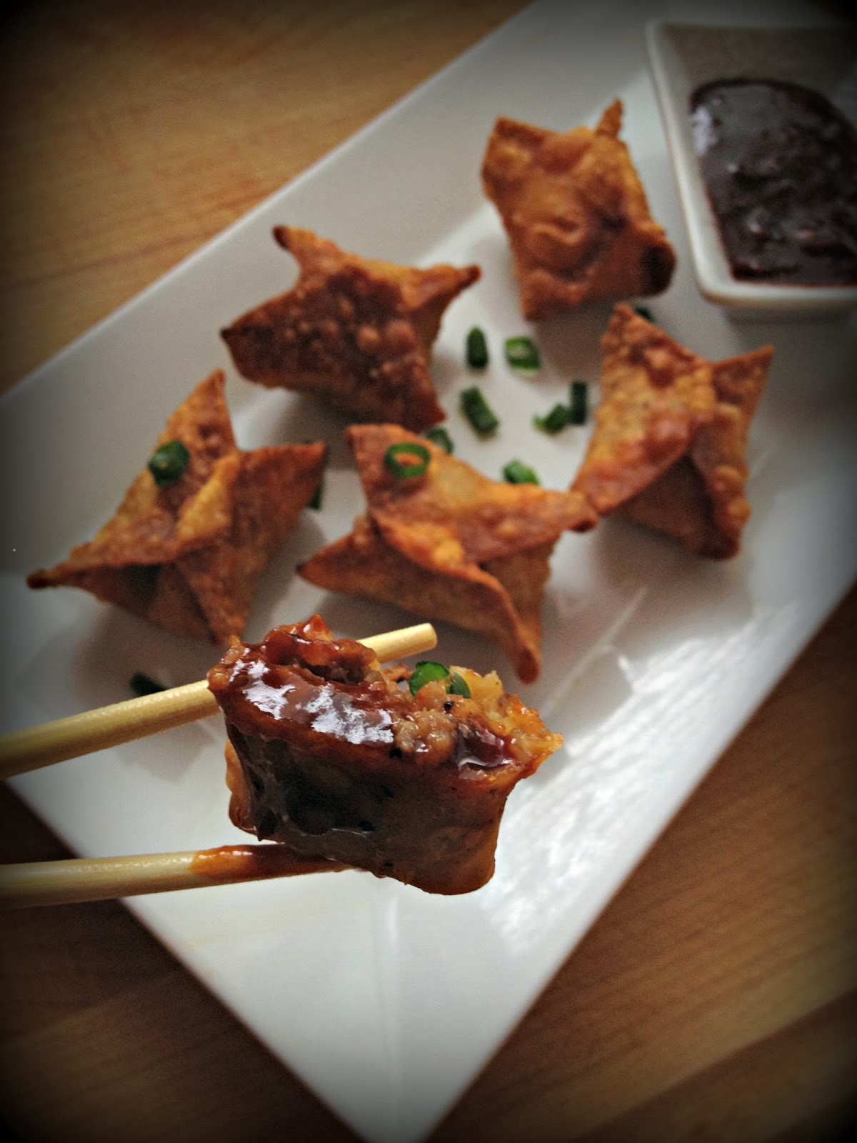 The Girly Girl Cooks: Spicy BBQ Pork Wontons