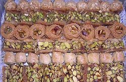 world's cultures face: syria