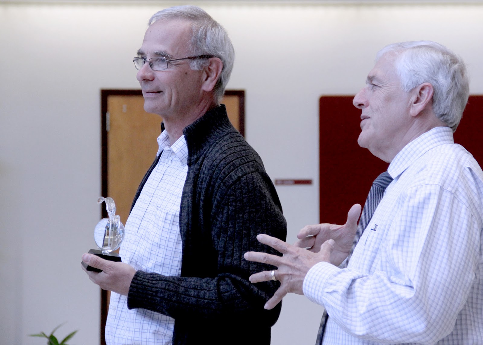 What's Up Aggie Hort?: Dr. David Byrne honored by National Peach Council