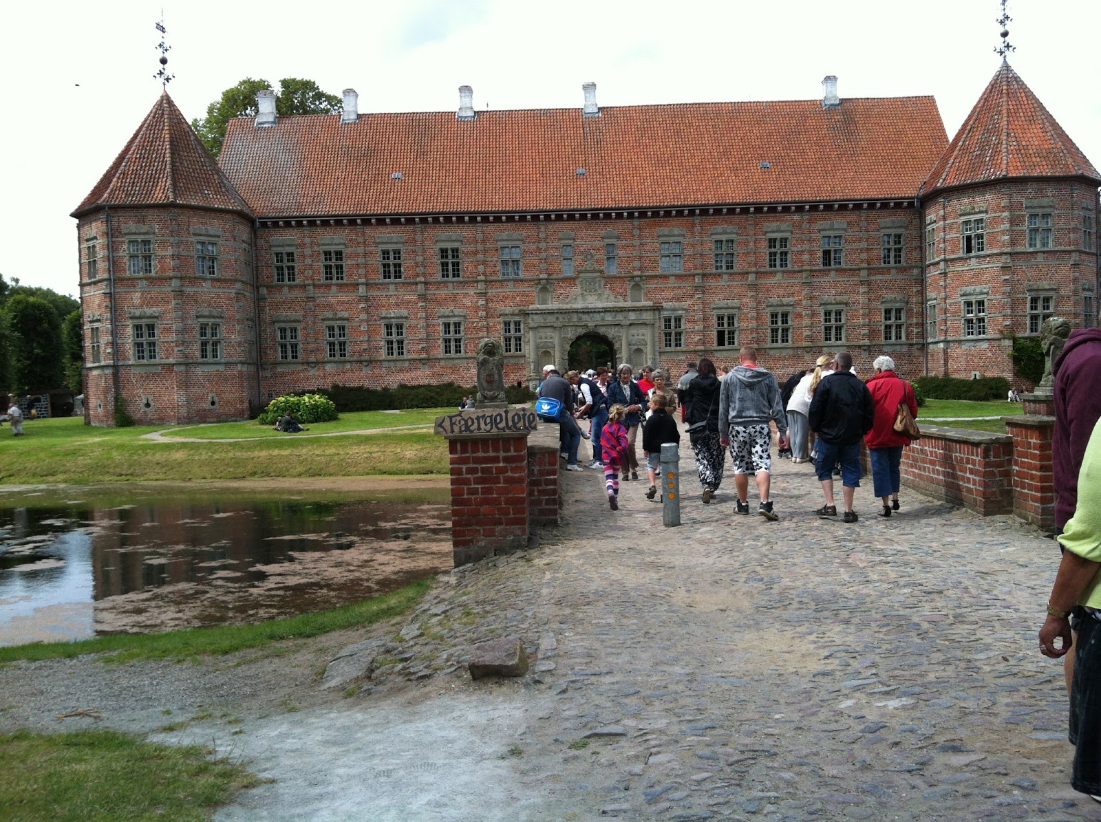 Sannes Fruerstue: Middelalderdage på Voergaard Slot