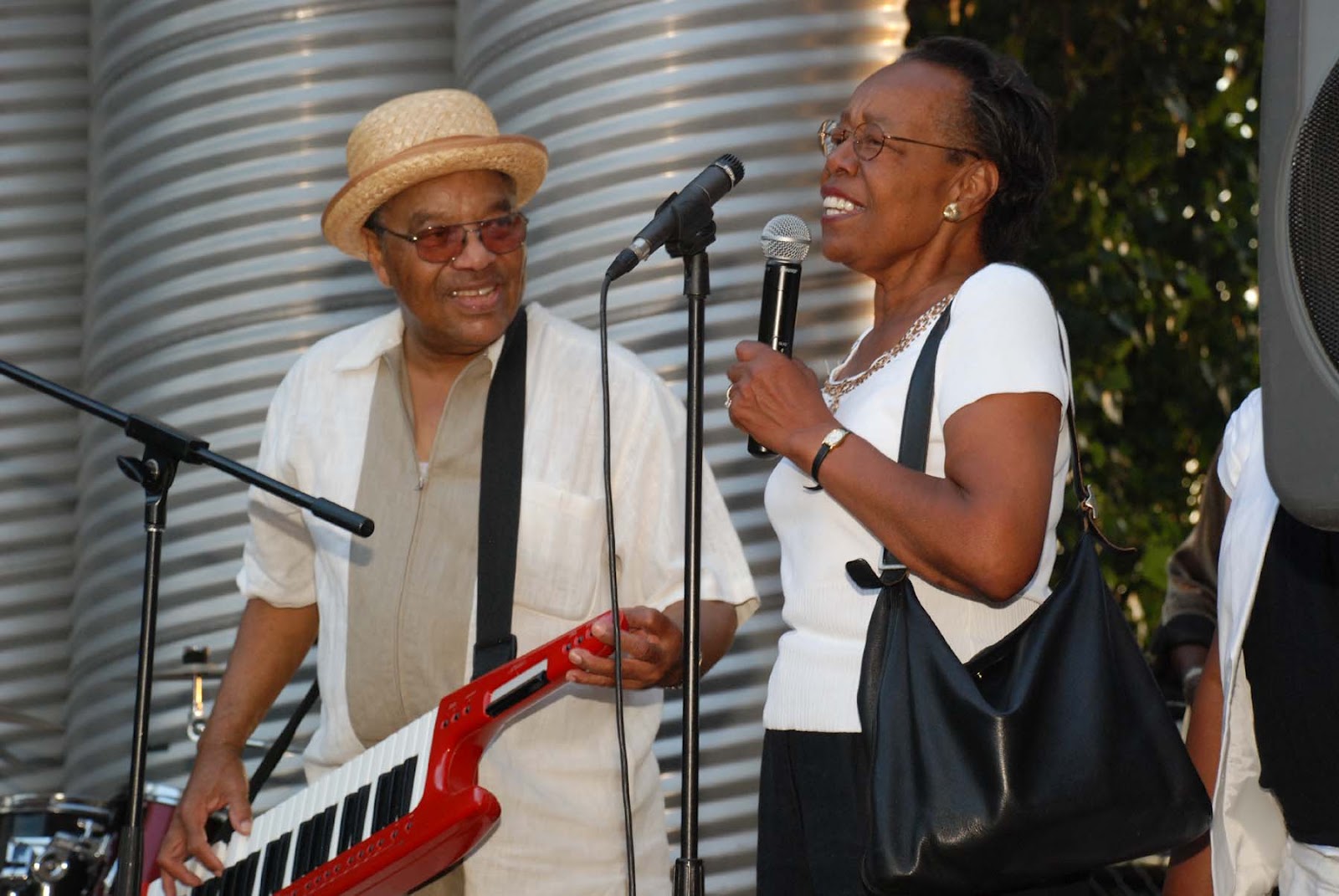 W W Media Image: Johnny Drummer & the Starlighters @ Blues Heaven