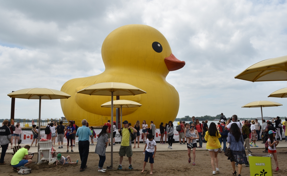 Toronto Grand Prix Tourist - A Toronto Blog: Canada Day and the World's ...