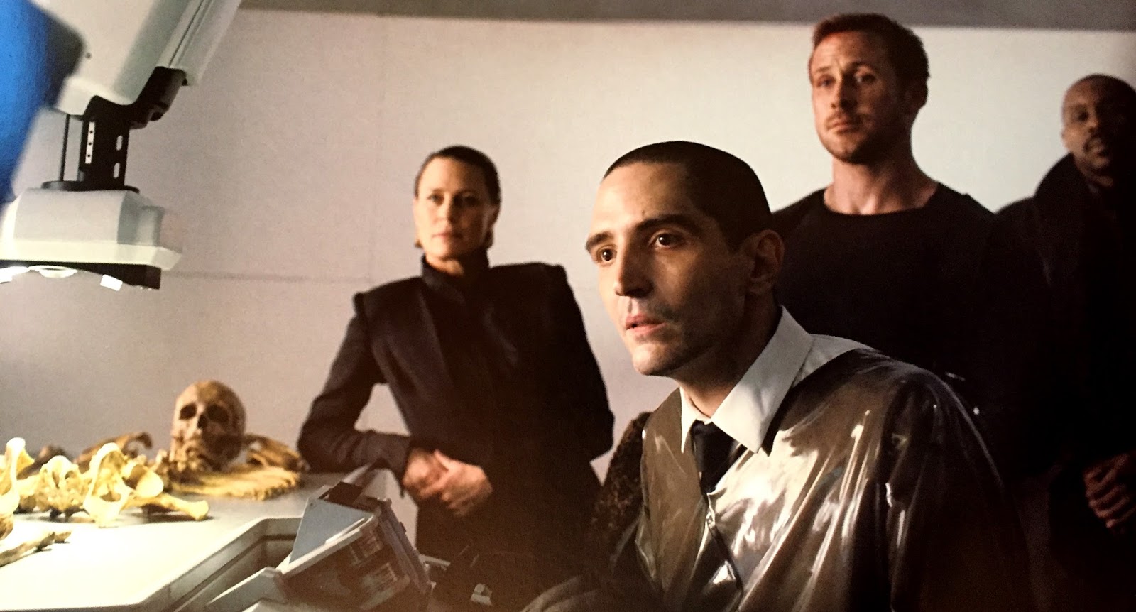 Blade Runner: 2049 LAPD Evidence Bag with Rachael's Artificial Tooth ...