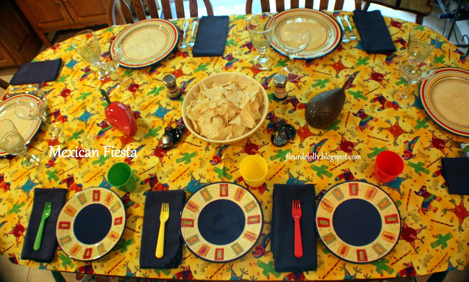 Fleur de Lolly: Mexican Fiesta Table Setting