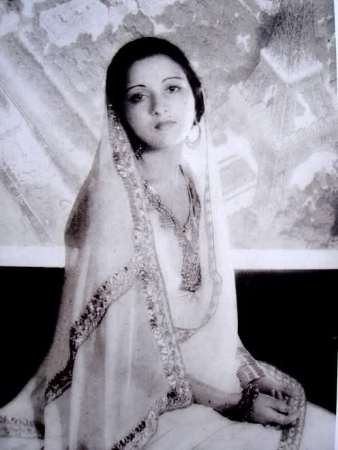 loveisspeed.......: MAHARANI Sita Devi Of Baroda and Sita Devi of ...