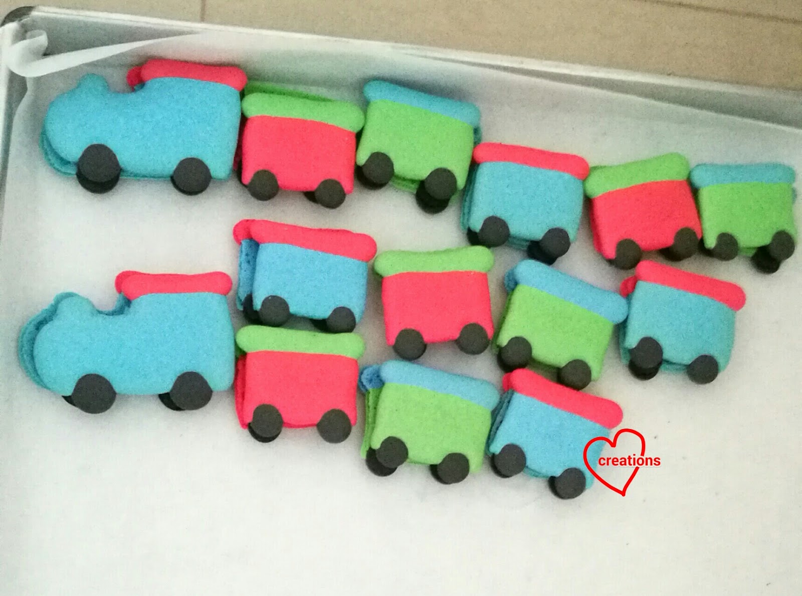 Loving Creations for You: Animal Train Macarons (updated version)