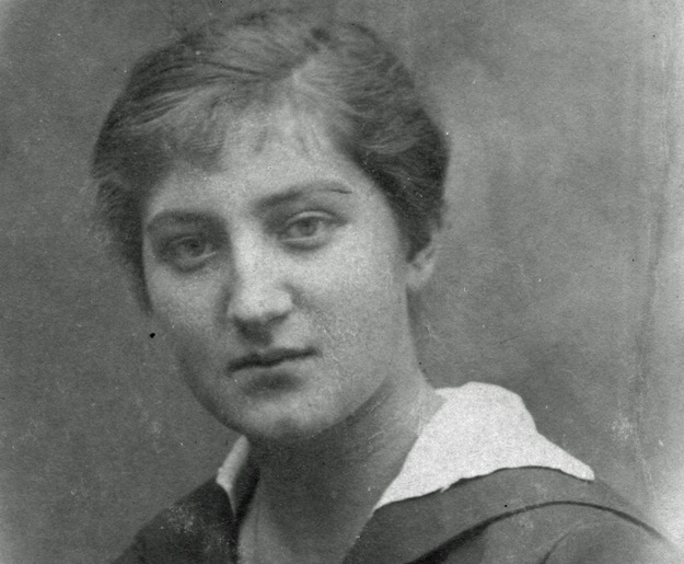 La mano que mece la cuna: Maria Mandel