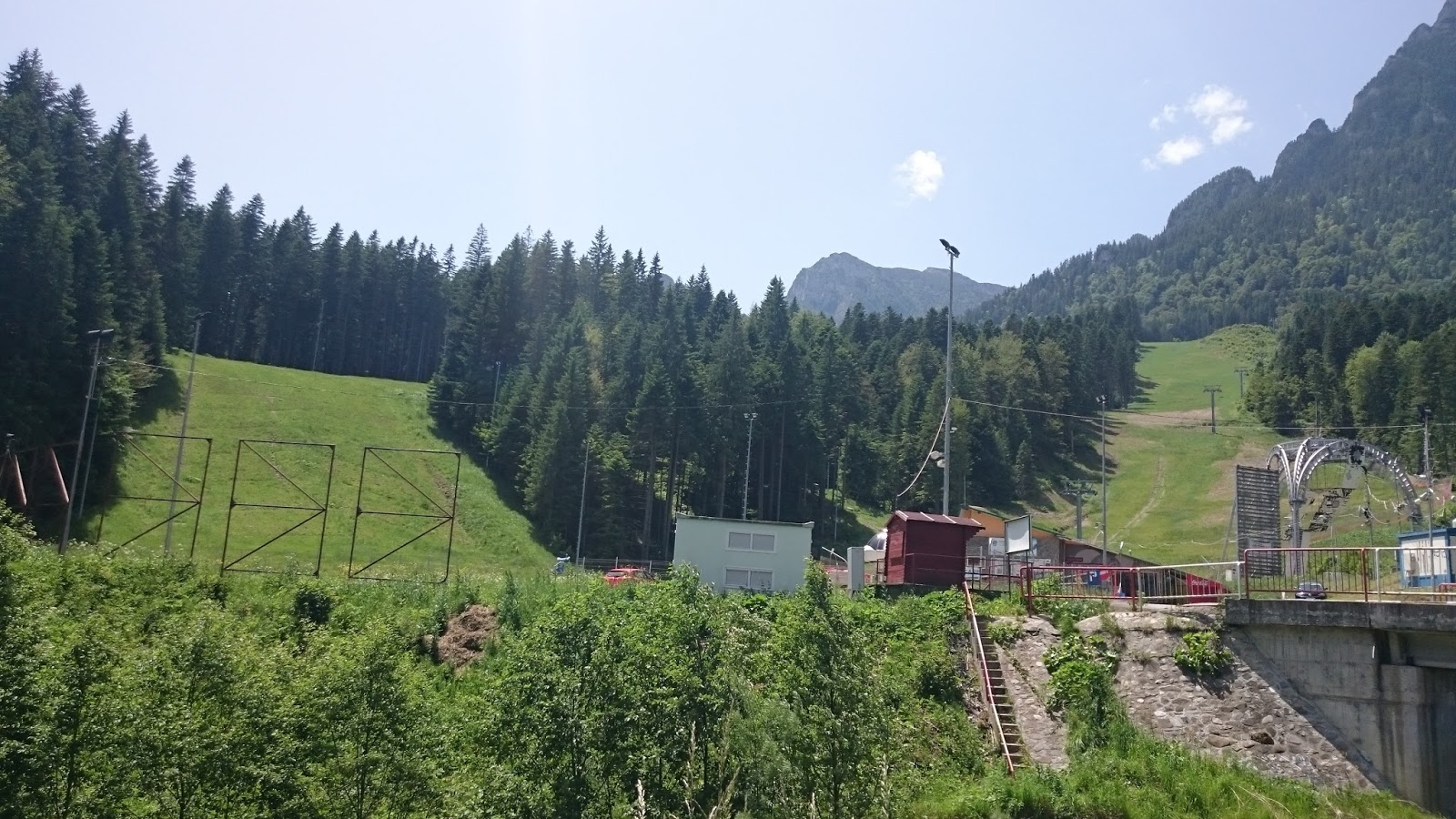 My Mobile Blog: BUSTENI - PARTIA KALINDERU VARA