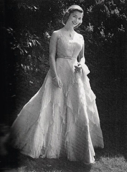 Chic Savage: Lee Radziwill...(PT II)