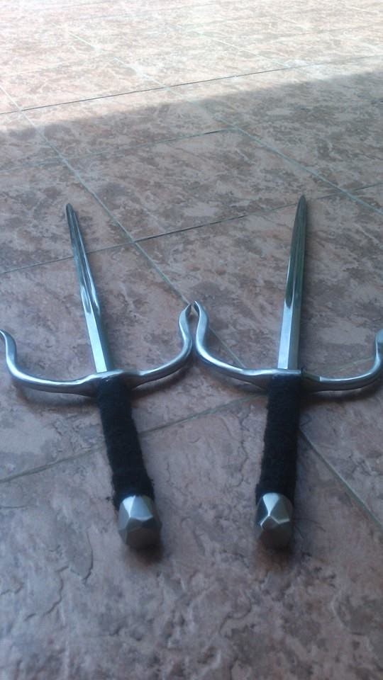 Senjata Tradisi: Aku Pembuat Tekpi