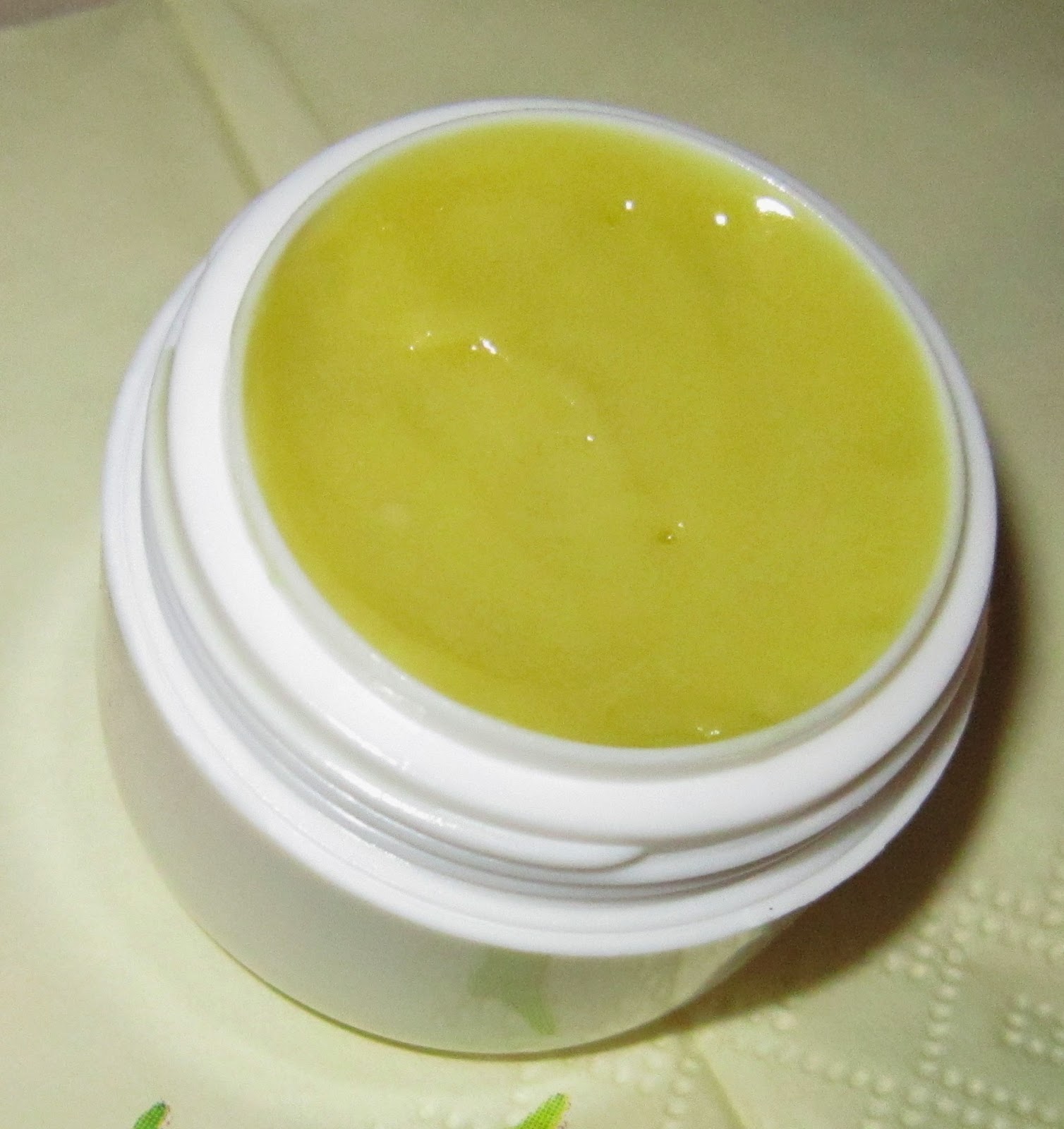 Natural Cosmetics: martie 2015