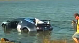 Hd-Car wallpapers: bugatti goes in the water
