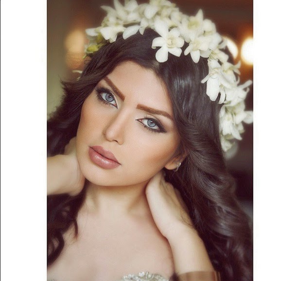 Welcome To Cute Blog: Niloofar Behboodi