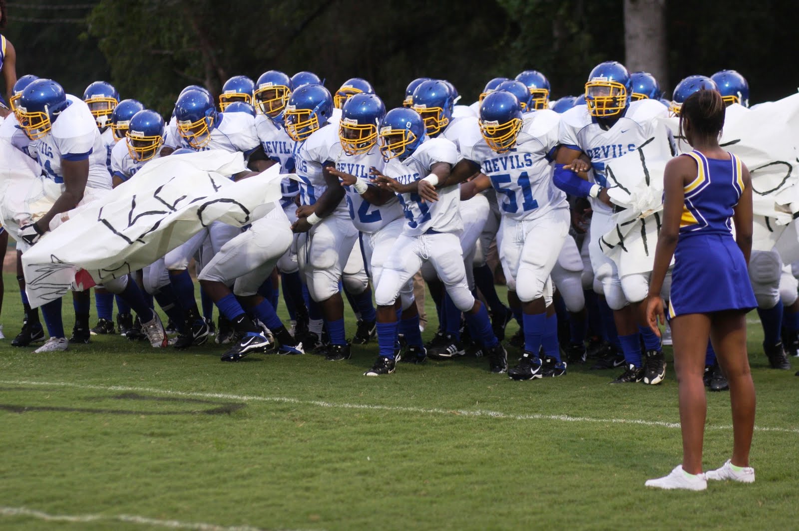 Warren County Screaming Devils: Devils Win Regular Season Opener