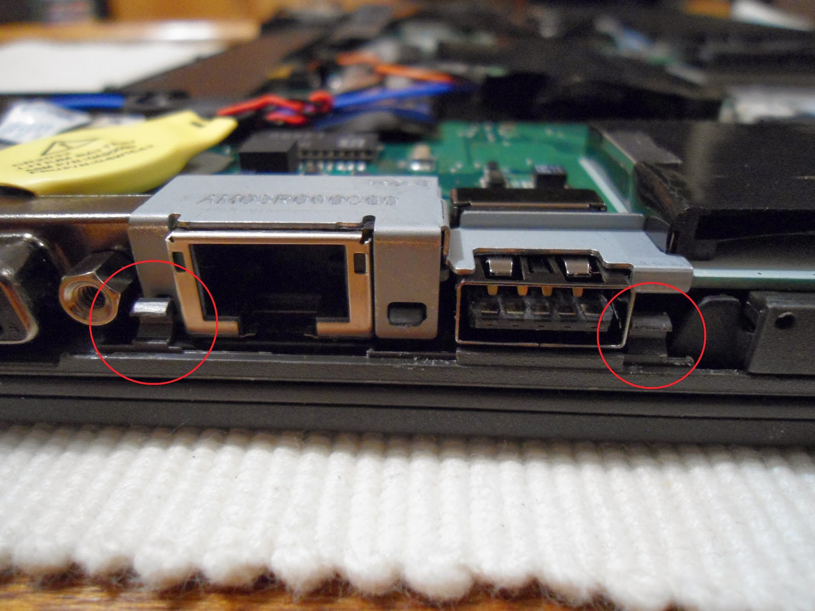 TechWangler: Opening Up the Lenovo ThinkPad T440/T440s