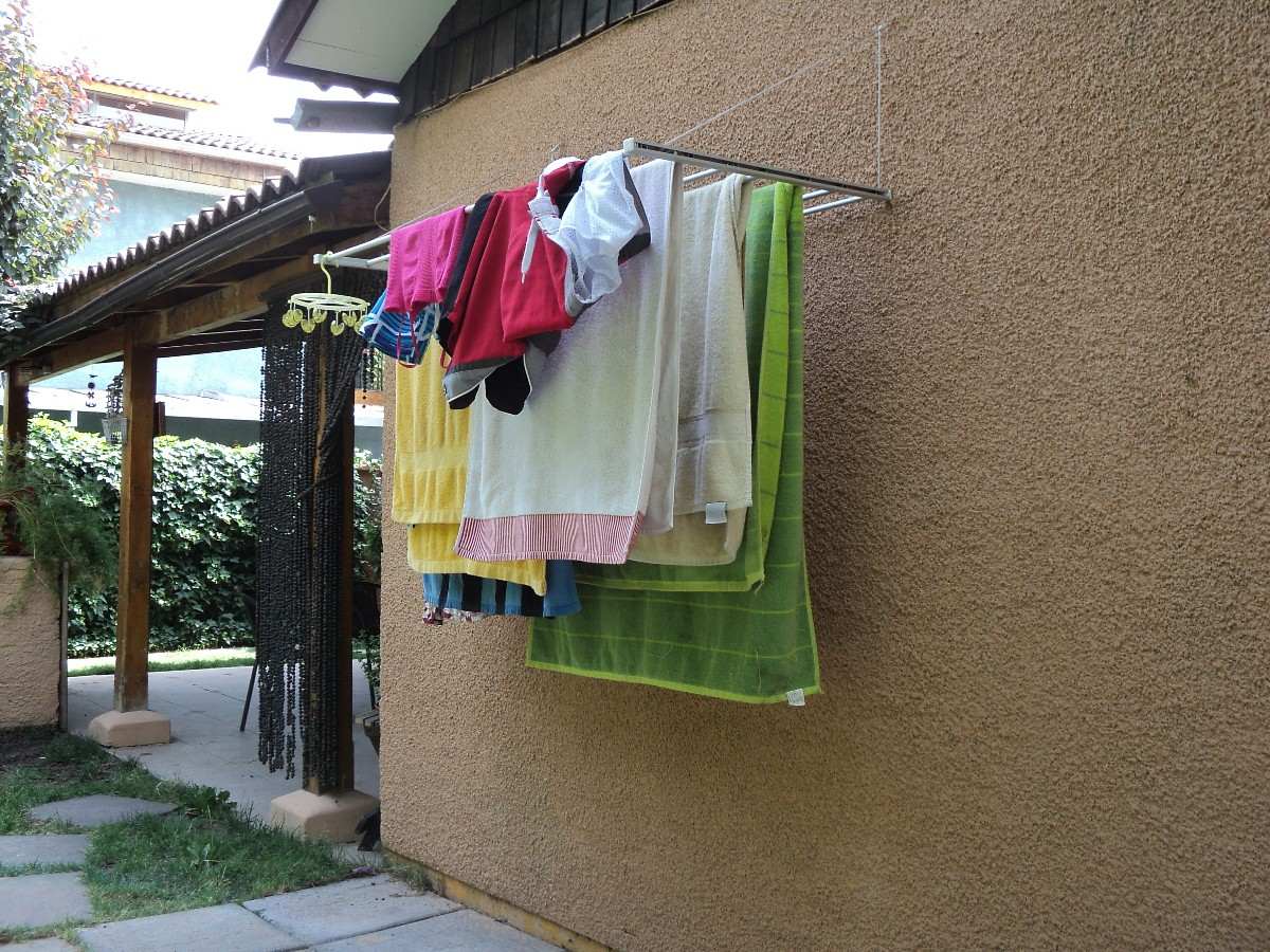 EL SEXAGENARIO: ROPA TENDIDA