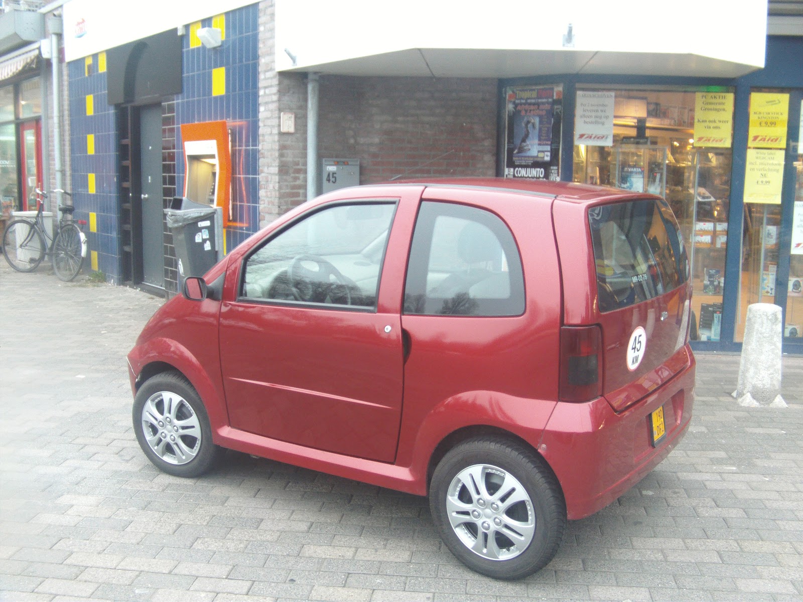 BEIJUMNIEUWS: HANDIG, ZO'N 45KM-AUTOOTJE