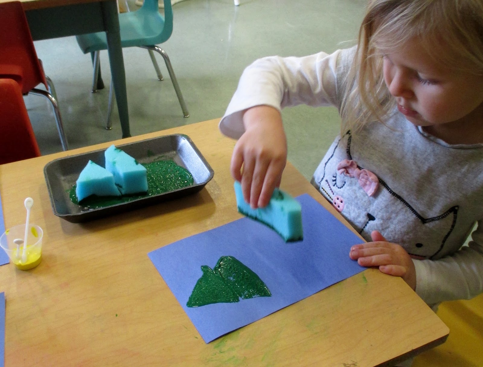 StrongStart: Sponge Painting Trees