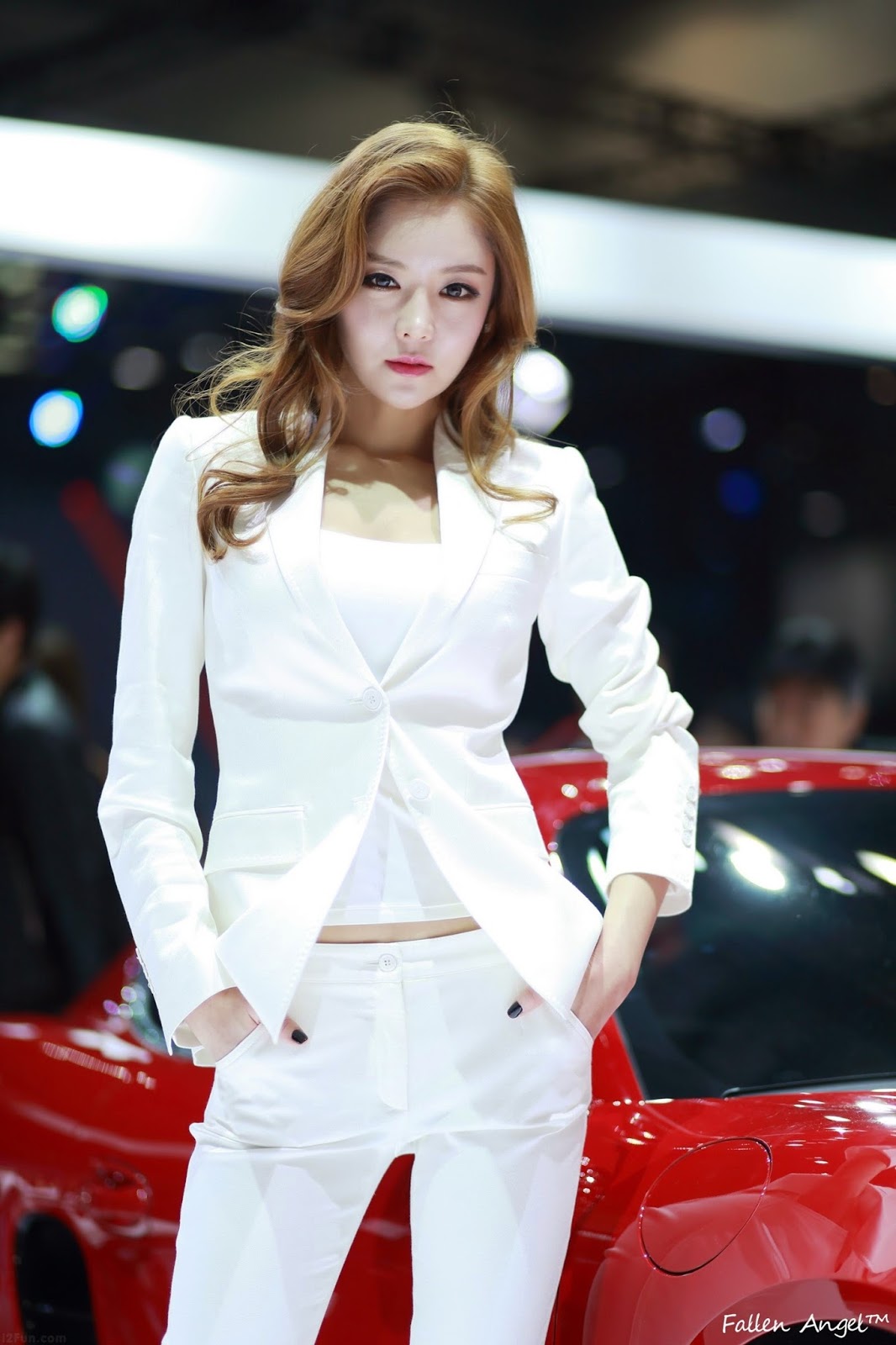 Người đẹp Yu Jin với vẻ đẹp tựa nữ thần tại triển lãm Seoul Motor Show ...