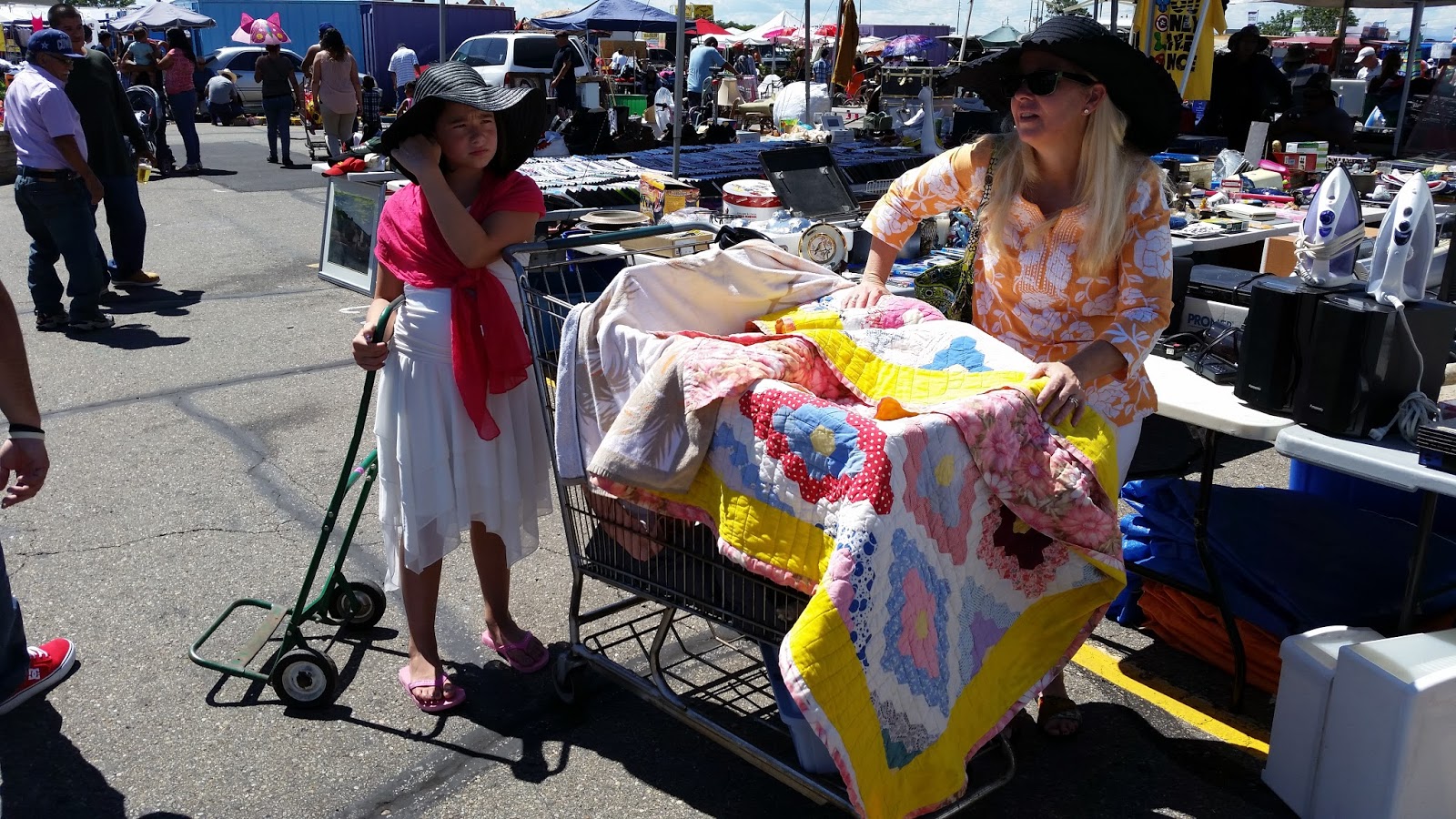 Antique Shops & Estate Sales: Mile High Flea Market - Denver Colorado