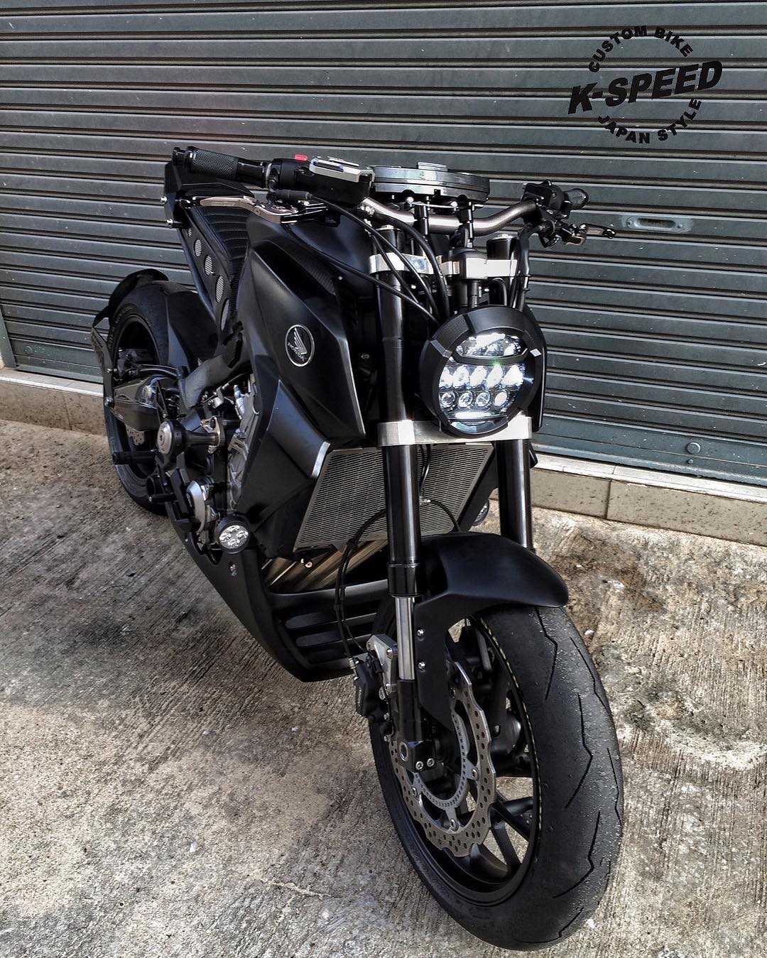 " Dark Demon" Cb650f / K - Speed