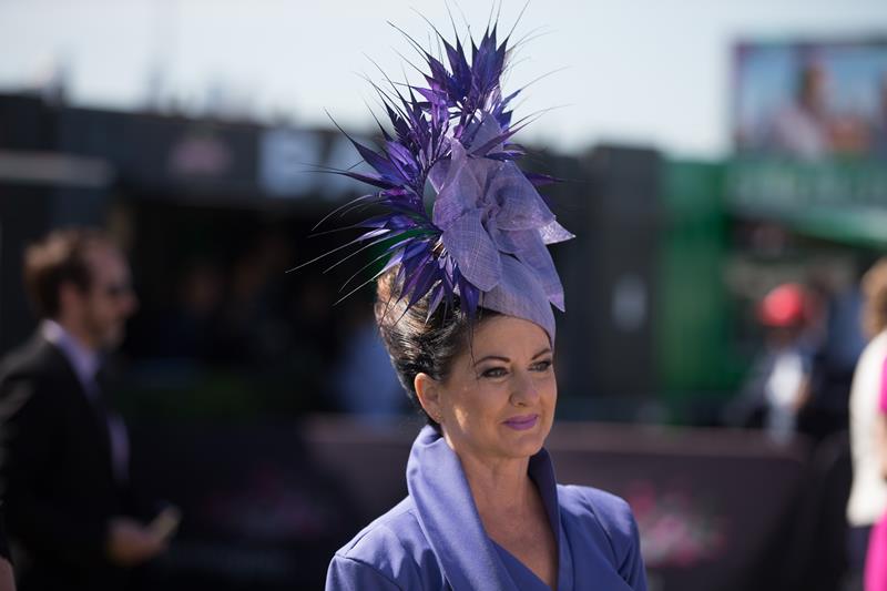 Racing Fashion: Racing Fashion on Melbourne Cup Day 2015 Fashions on ...