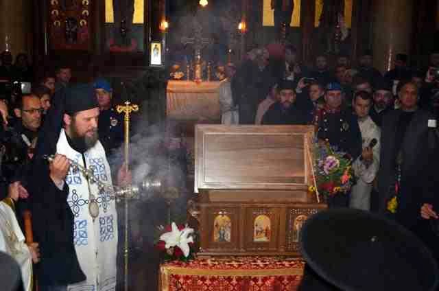 ΕΙΚΟΝΕΣ... ΜΕΤΑ ΑΠΟ 72 ΧΡΟΝΙΑ ΕΠΕΣΤΡΑΨΑΝ ΤΟ ΔΕΞΙ ΧΕΡΙ ΤΟΥ ΙΩΑΝΝΗ ΤΟΥ ...