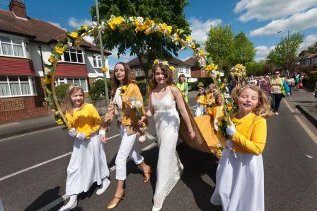 ENGLISH FUN&FAN CLUB: MAY DAY