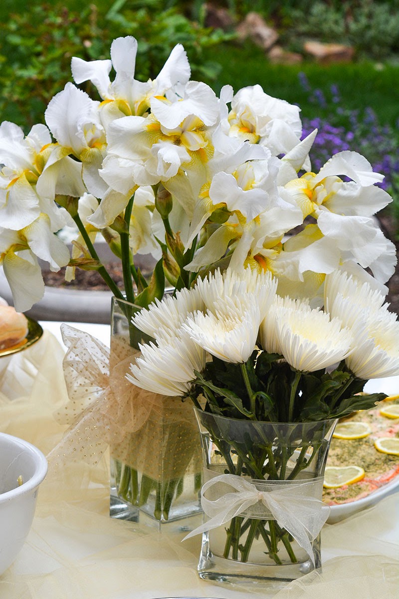 Aesthetic Nest: Party: Ivory and Gold Birthday Celebration