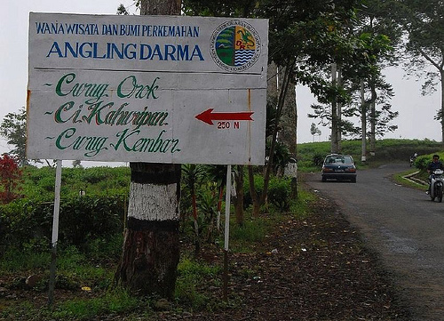 WISATA KEINDAHAN AIR TERJUN (CURUG OROK) GARUT - wisata kuliner indonesia